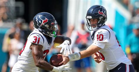 Houston Texans Qb Davis Mills Rains Praise On ‘real Deal Rookie Dameon