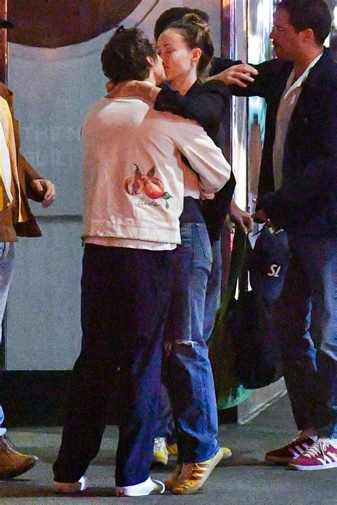 Olivia Wilde And Harry Styles Spotted Kissing Ahead Of Dont Worry