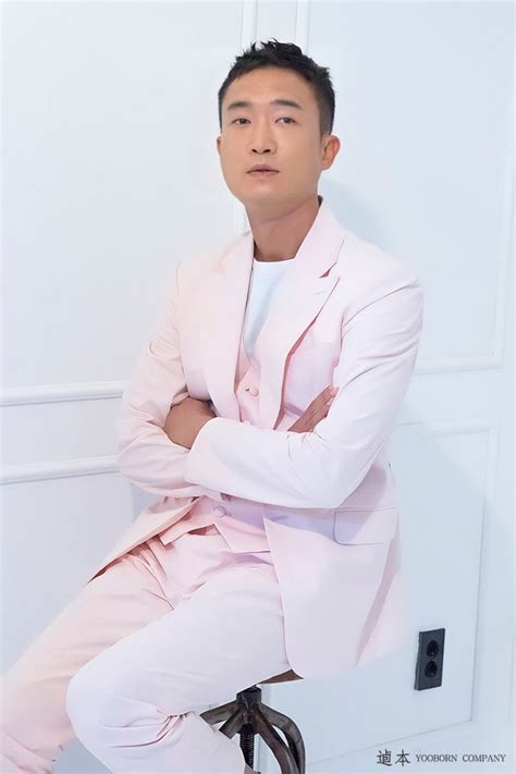 Jo Woo Jin 조우진 Hancinema