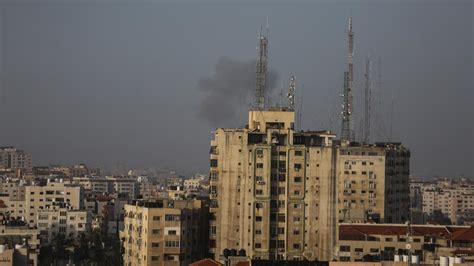 Cruce De Proyectiles Entre Israel Y Gaza Tras Los Disturbios En La