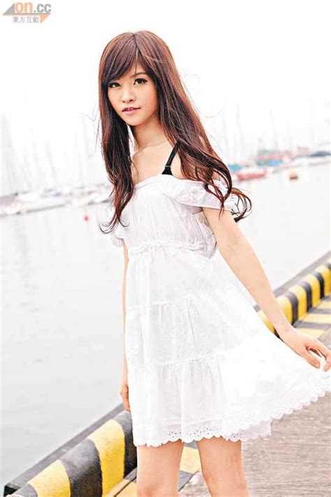 林婉芝自認胸細Sell活潑 東方日報