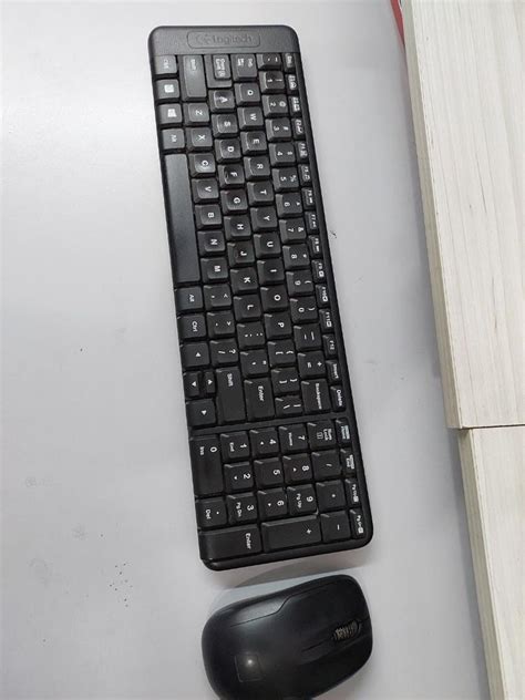 Logitech Mk220 Wireless Keyboard Mouse Computers And Tech Parts