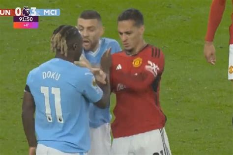 Premier League Le Geste Moqueur De Jérémy Doku Qui A Fait Sortir Antony De Ses Gonds VidÉo
