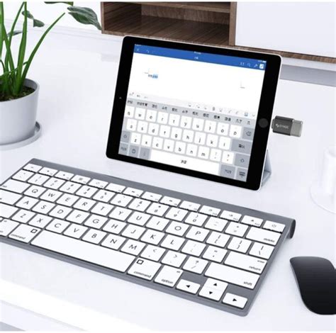 Usb30 Otg Connector Compatible With Iphoneipad Synqe Technologies
