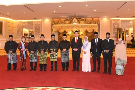 10 Adun Angkat Sumpah Sebagai Exco Negeri Sembilan Di Istana Besar Seri