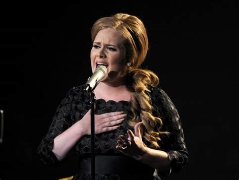 Adele Oggi Come è Cambiata La Cantante Prima E Dopo La Dieta Sirt