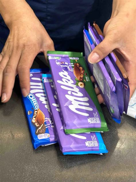 內地網民推15樣來港必買商品！小食藥物護膚 1物品稱要一次買半打先夠！ Ezone