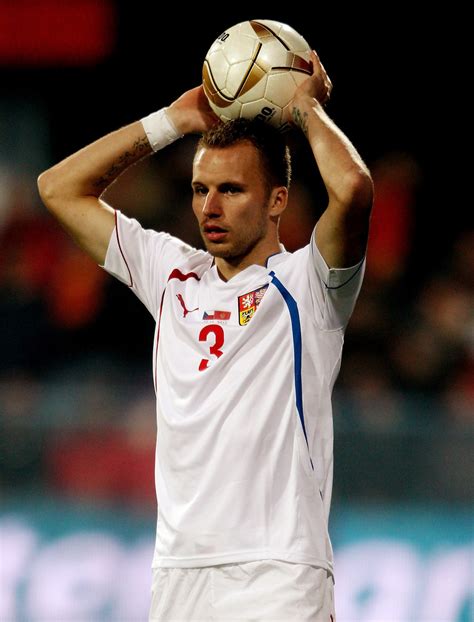 Michal Kadlec Michal Kadlec Kimdir Michal Kadlec Transferi Mustafa Özcan Teknoloji