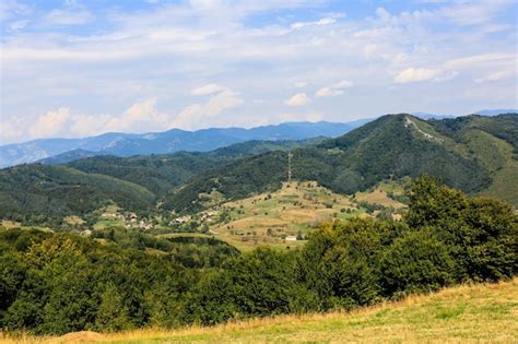 Page 14 | Monte Ulia Images - Free Download on Freepik