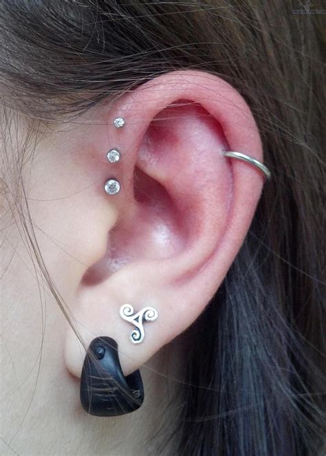 Double Lobe And Inner Helix Piercings Double Anti Helix Helix Cute Ear Piercings Cool
