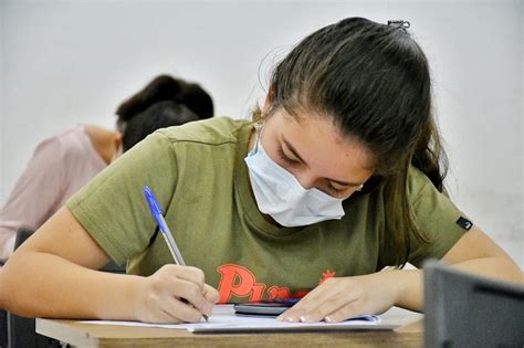 Gobierno de Corea ofrece becas de grado para el año RCC
