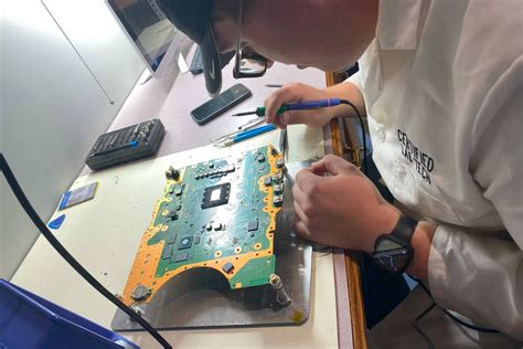 A Broken Gaming Console Repair Or Replace The Lab Warsaw In