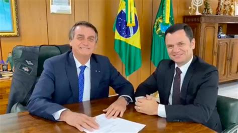 Bolsonaro Autoriza Abertura De 1 250 Novas Vagas Para PF E PRF