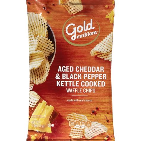 Gold Emblem Aged Cheddar And Black Pepper Kettle Cooked Waffle Chips 6