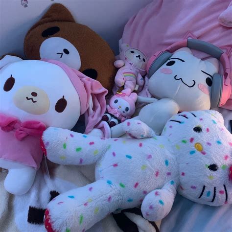 Cutecore Bed 3 Hello Kitty Kawaii Room Plushies