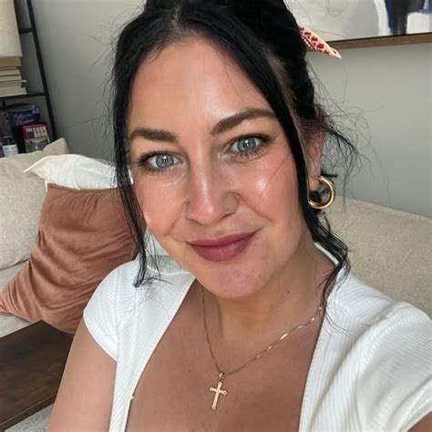 Krystal Pennington Krystalklear • Threads Say More