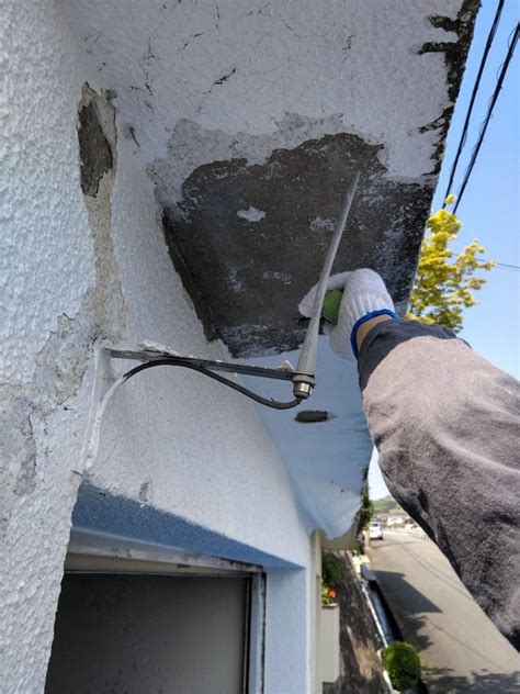 外壁塗膜の膨れや剥がれはなぜ起こる？原因と対処法を解説｜姫路市の塗装工事専門店 塗装屋小幡