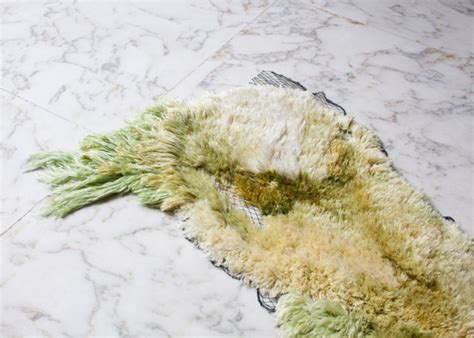 Studio Nienke Hoogvliet Uses Algae Yarn To Create Sea Me Rug