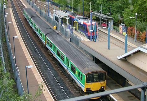 Difference Between Train And Tram