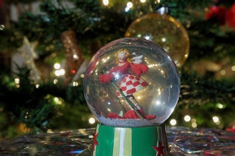 Premium Photo Christmas Snow Globe Ball