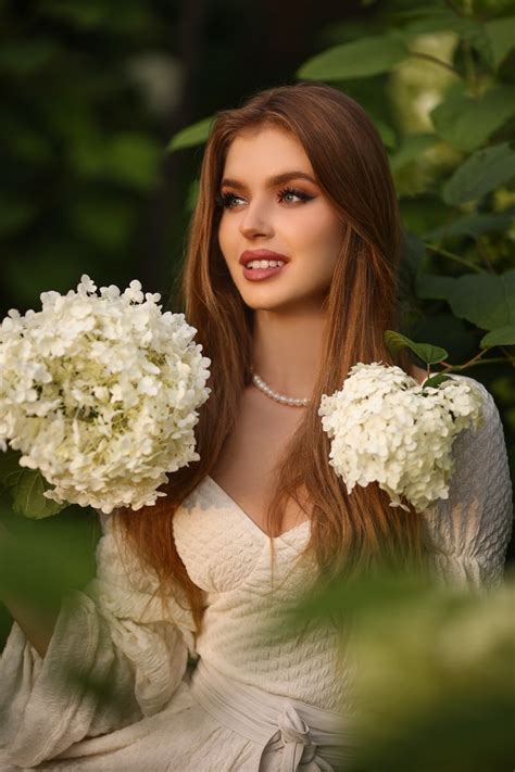 Летняя фотосессия с цветами