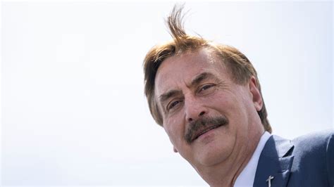 Mike Lindell Lost It When Someone Called Mypillows Lumpy