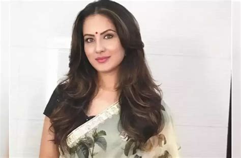 Newly Married Puja Banerjee Is Pregnant