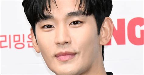 [md포토] 김수현 미니하트도 잘생김 가득
