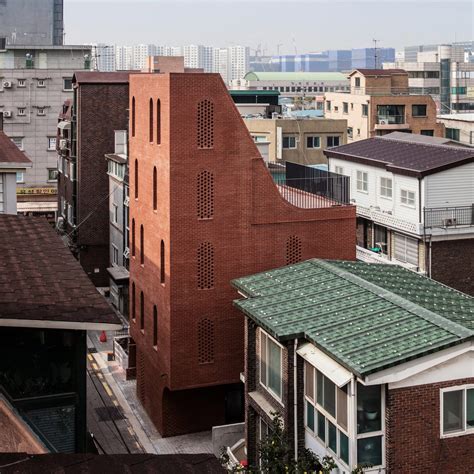 House In Yangsan Looks Like A Cluster Of Small Houses