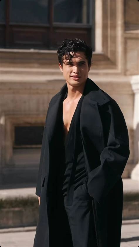Charles Melton At Valentino Fashion Show In Paris Beroemdheden