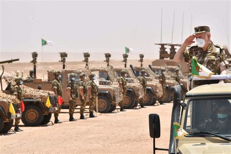 Photos Algerian Peoples National Armed Forces Page 25 A Military
