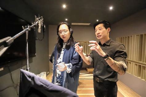 唐鳳推薦！林昶佐露猛肌打疫苗 網友留言全歪樓 自由娛樂
