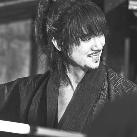 Pin By Lee De On Mr Sunshne Korean Drama Movies King Kong Yoo Yeon Seok