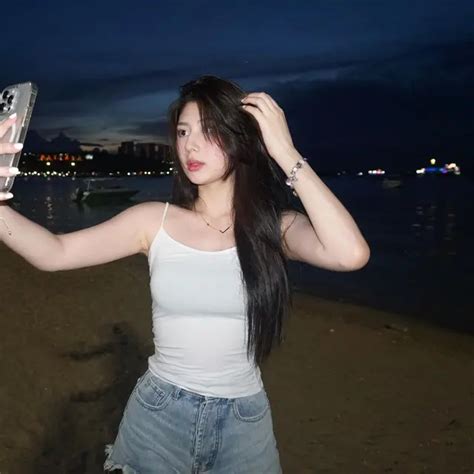 Jadi Ba Esports Asal Samarinda Intip 8 Potret Memukau Lydia Onic Dengan Rambut Terurai Hot