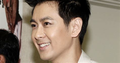 Bnt포토 임지령 밝게 웃으며 입장~