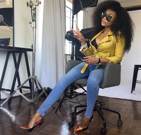Bonang Matheba Curly Hairstyles Bonang Matheba Covers The Social Media