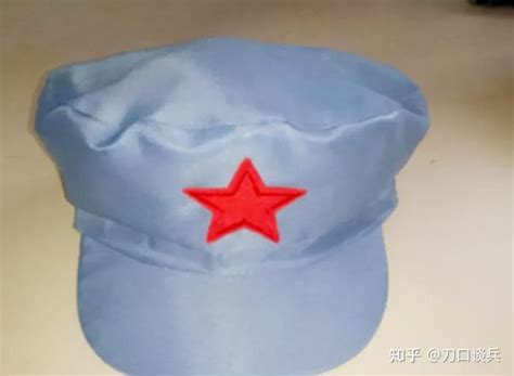 抗战时期，八路军帽子上的“两粒纽扣”有什么作用？大有来头 知乎