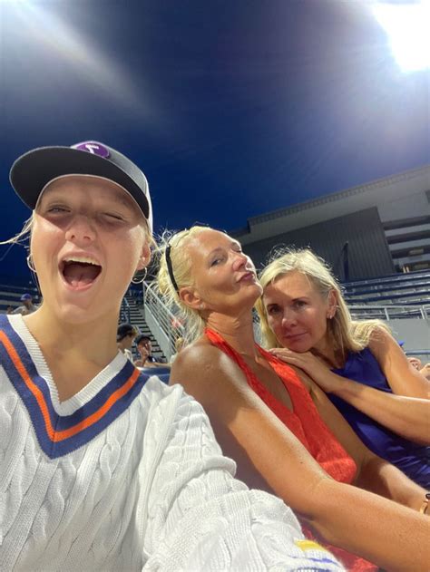 Mom Selfie Mom Facebook Mom Selfie
