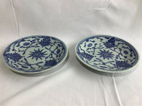 Porcelain 19th Century Chinese Qing Dynasty Blue And White Porcelain