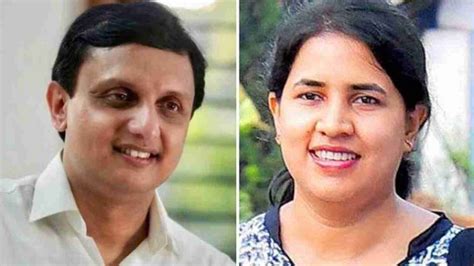 Kerala Cm Pinarayi Vijayans Daughter Marrying Top Cpi M Youth Leader Mohammed Riyas