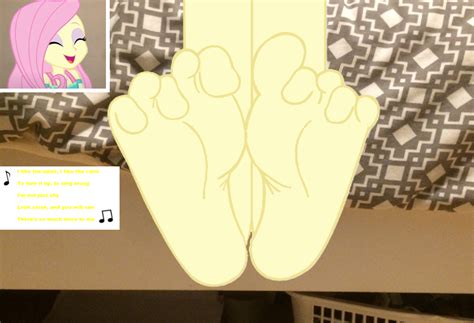Fluttershy Wiggles Her Toes While Singing By Yungstuff On Deviantart