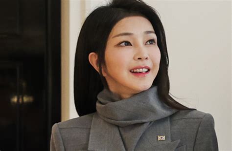 김건희 실제나이 프로필 어릴적 사진 학력 성형 재산 키 김건희 한동훈 문자 논란