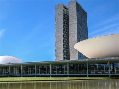 Governo Publica Mp Que Reajusta Salários E Cria Avaliação De Desempenho