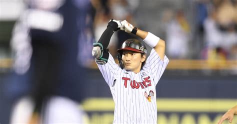 ‘1위 쟁탈전 승자 2g 만에 결정 Lg 한화 꺾고 위닝→격차 이제 3경기치리노스 ‘10승신민재 ‘5출루 Ss잠실in