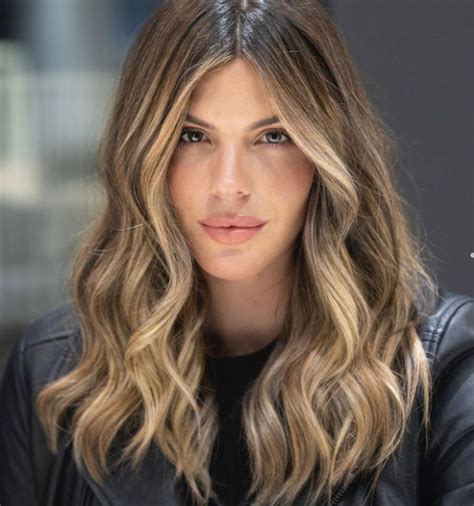 Hair contouring qué es y en qué se diferencia de las mechas Balayage