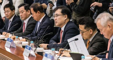 포토 발언하는 손병두 한국거래소 이사장 디지털타임스