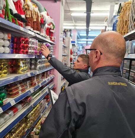 Gdf Sequestra 318 000 Prodotti Non Conformi Alessandria Oggi