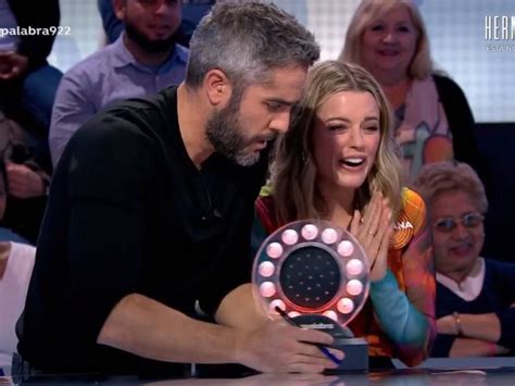 Roberto Leal Paraliza ‘pasapalabra Y Riñe A Una Concursante Tras