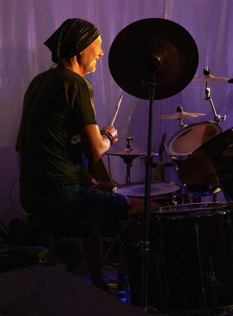 Eerste Gig Met Nieuwe Zangeres Hotlegsfifty