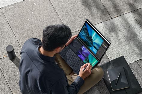 Asus Ra Mắt Zenbook Pro 14 Duo Oled Ux8402 Laptop Hai Màn Hình Thế